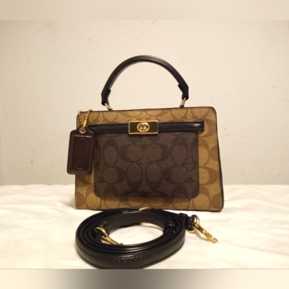 Coach Mini Lane Top Handle To Blocked Signature Canvas - Gem